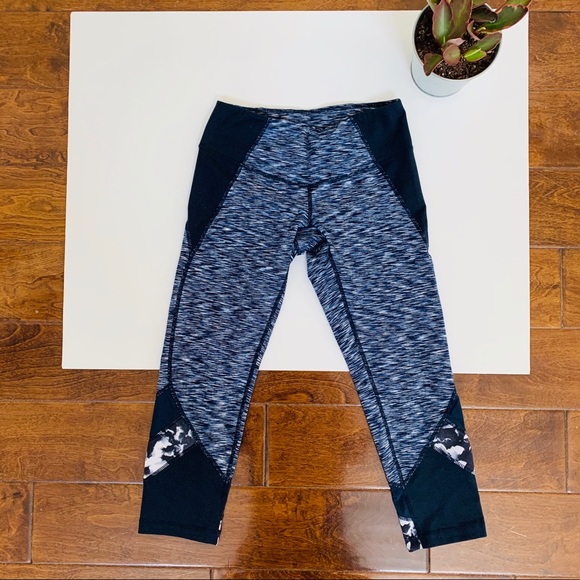 Zella | Pants & Jumpsuits | Zella Navy Blue And White Cropped Yoga ...